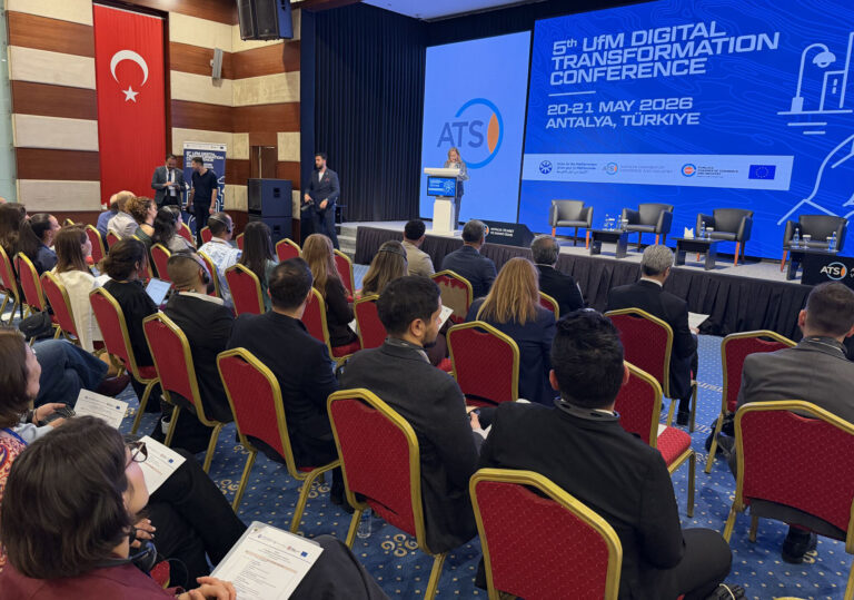Bridging the digital skills gap and boosting smart e-governance ...